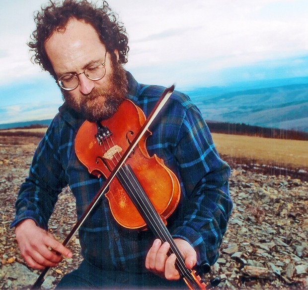 Fiddling poet comes to Kent with musical troupe | Kent Reporter