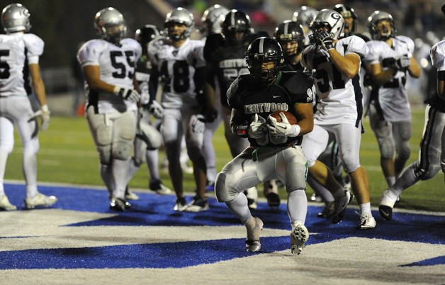 Kentwood takes victory in overtime and prepares for Skyview | Football ...