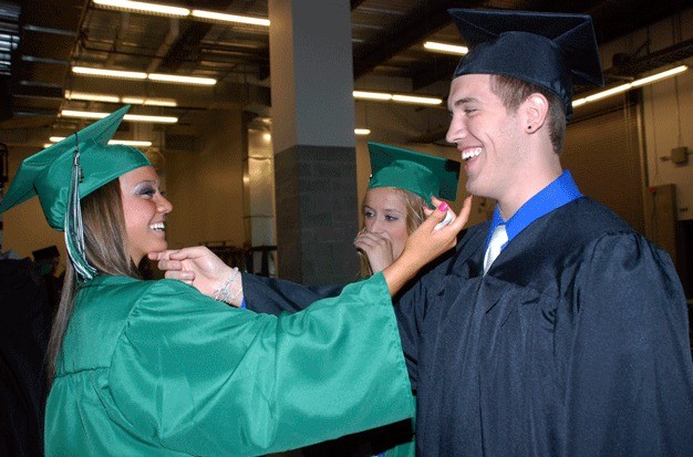 Kent's ShoWare Center to host 16 graduation ceremonies in June | Kent ...