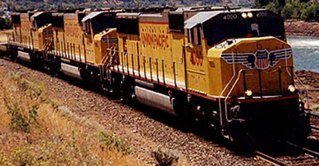 UP Railroad gates stuck down in Kent Tuesday evening | Kent Reporter