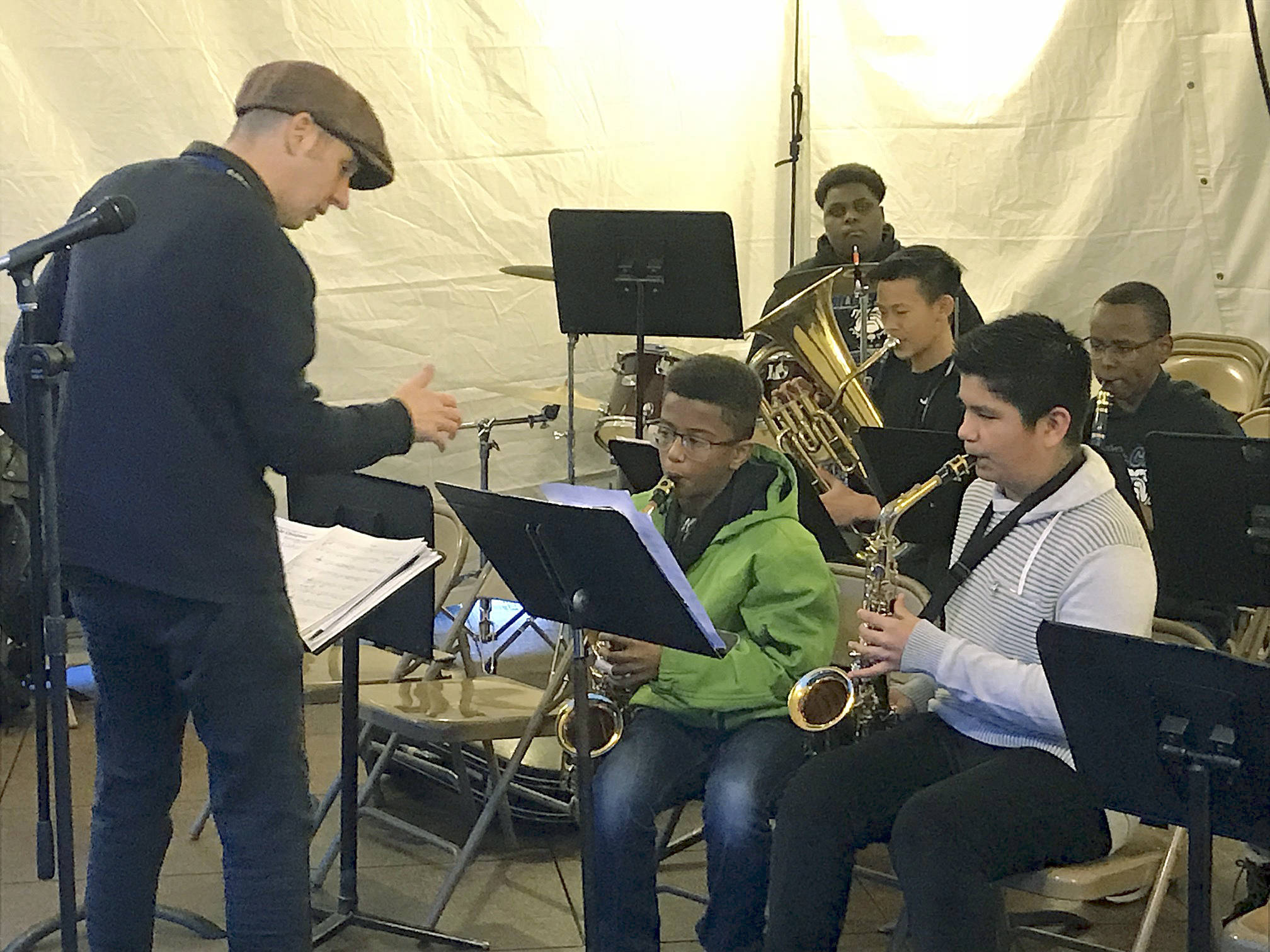 Winterfest warms the holiday heart | PHOTOS | Kent Reporter