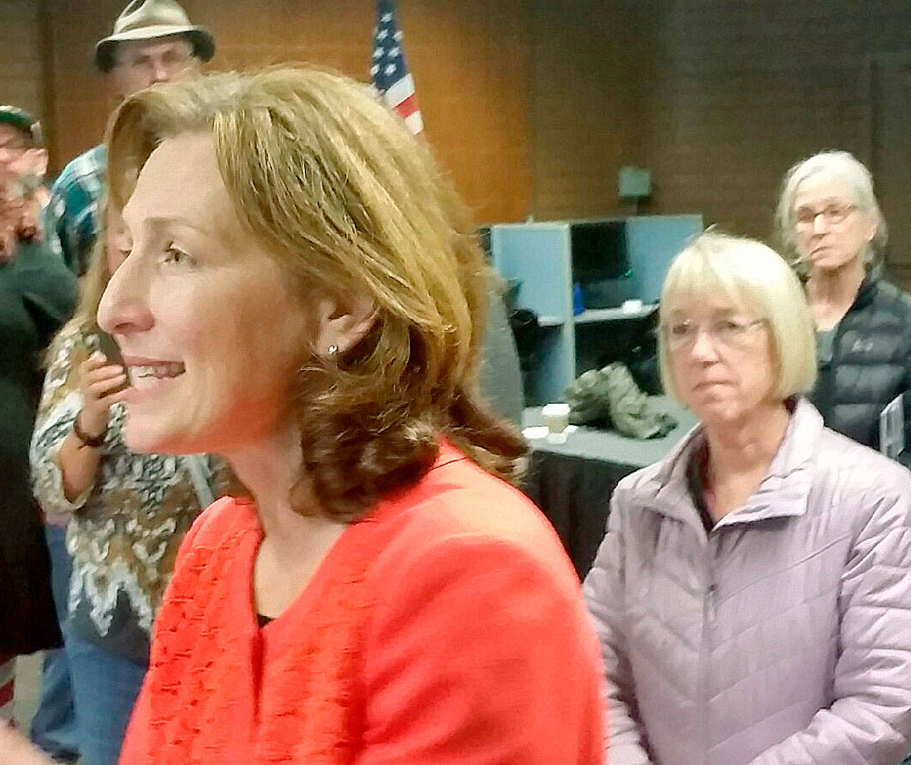 Murray, Democrats make final push for Schrier in Auburn visit | Kent ...
