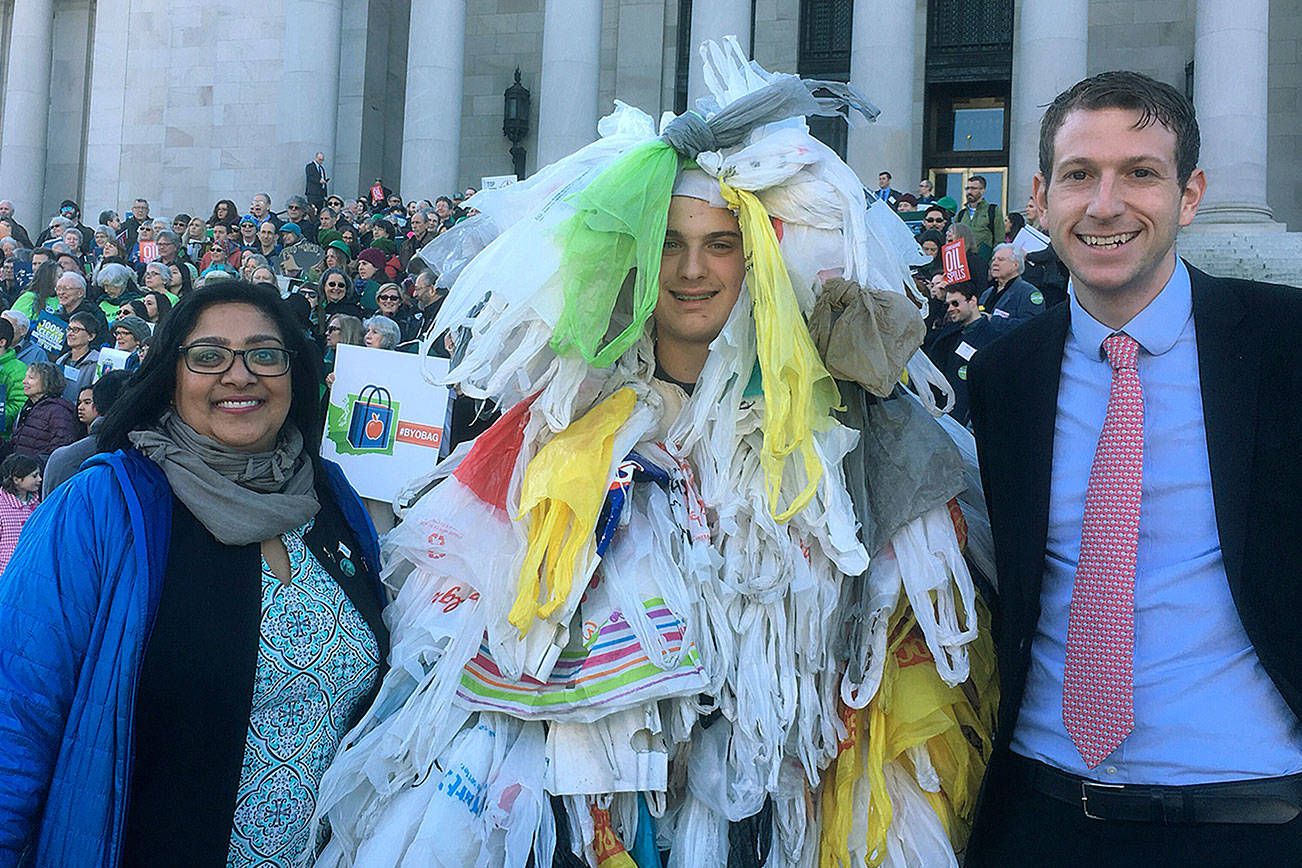 Sen. Das pitches bill to do away with plastic bags | Kent Reporter