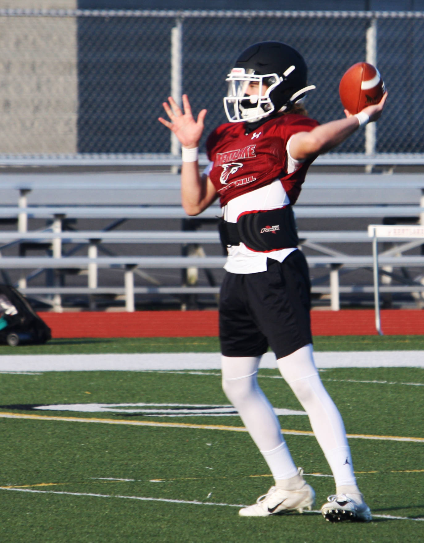 High school football players prepare for showtime in Kent | Kent Reporter