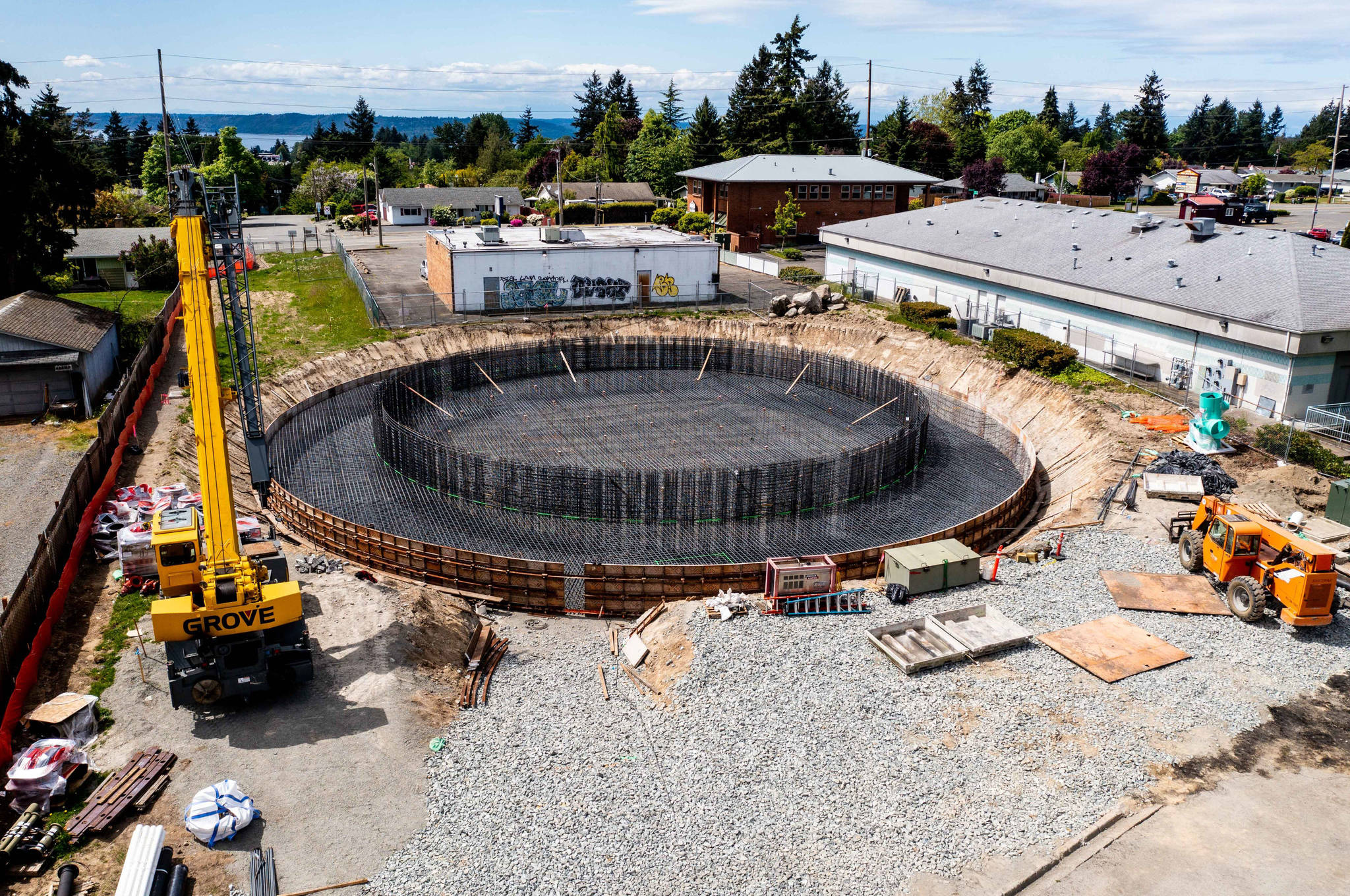 Crews building 16-story, $8.4 million water tower on Kent’s West Hill ...