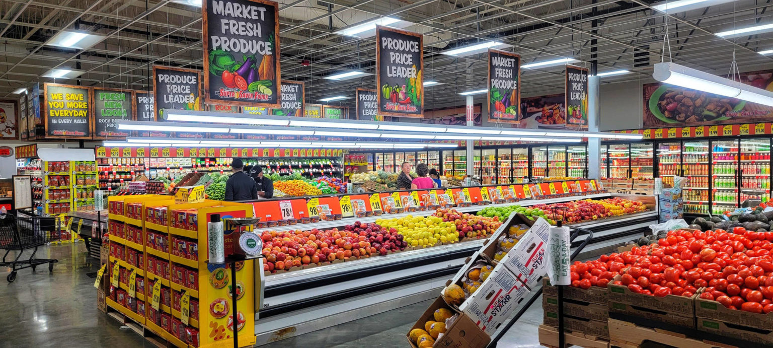 Saar’s Super Saver Foods opens on Kent’s East Hill | Kent Reporter