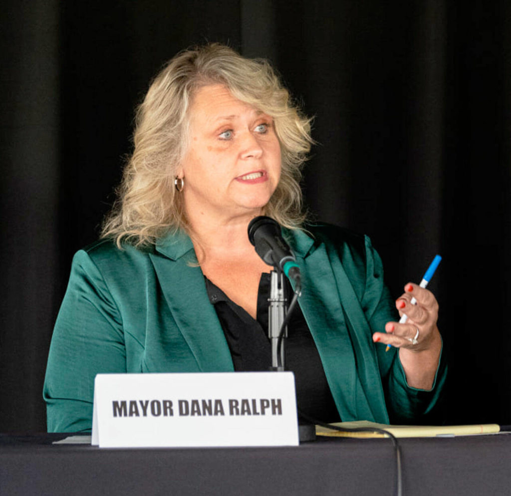 Kent Mayor Dana Ralph cruises to reelection over Dawn Bennett | Kent ...