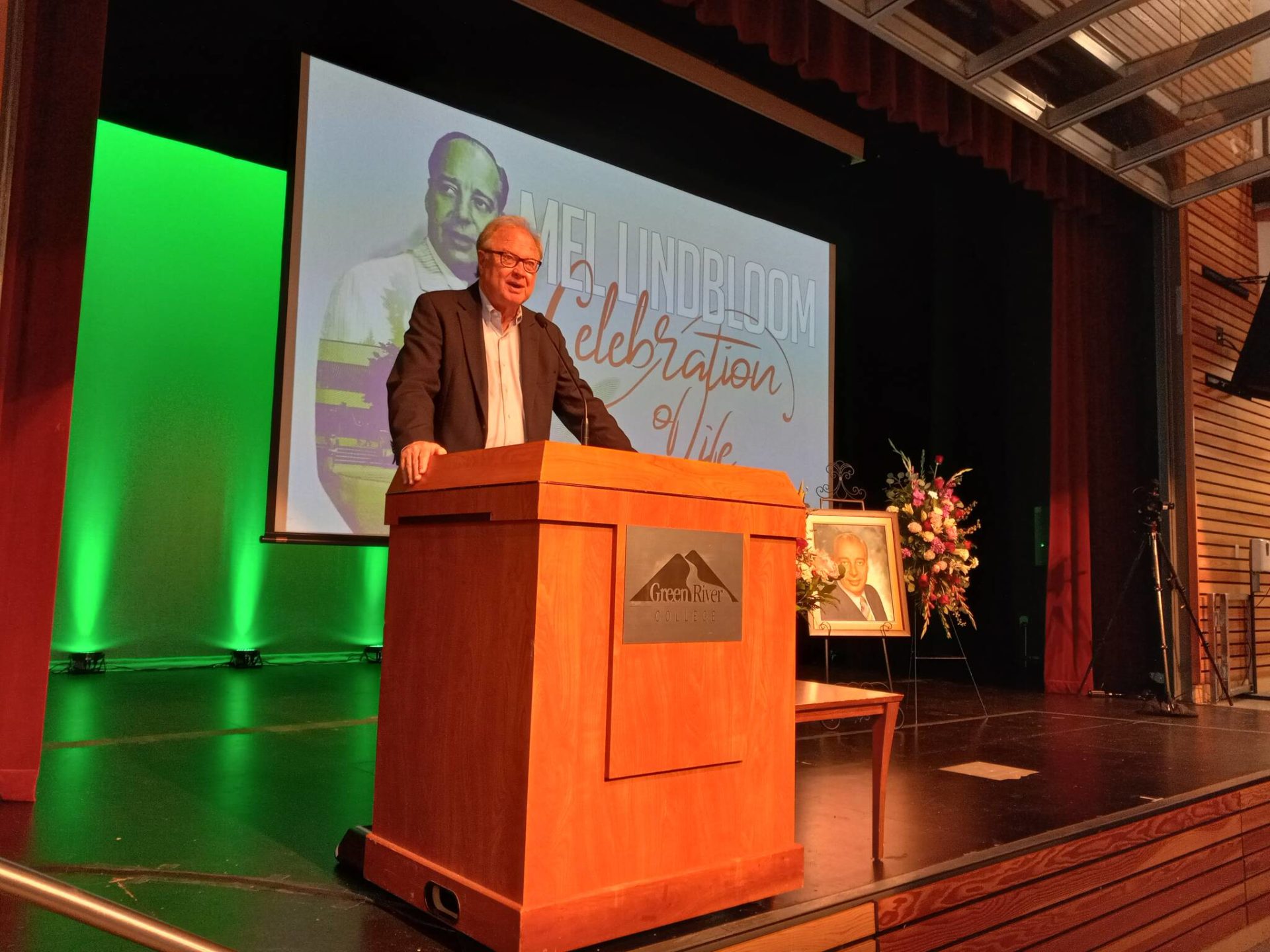 Mel Lindbloom: Remembering a local educational legend | Kent Reporter