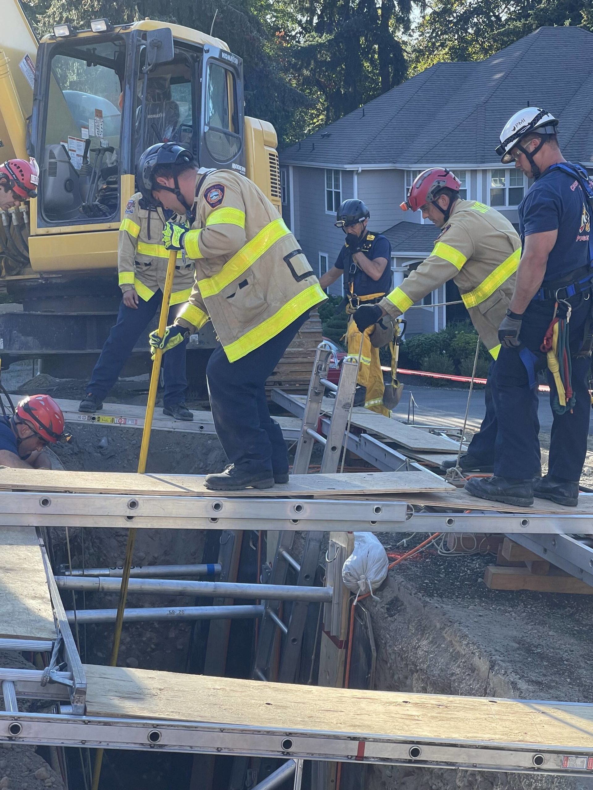 Man dies after trench collapse at construction site in Renton | Kent ...
