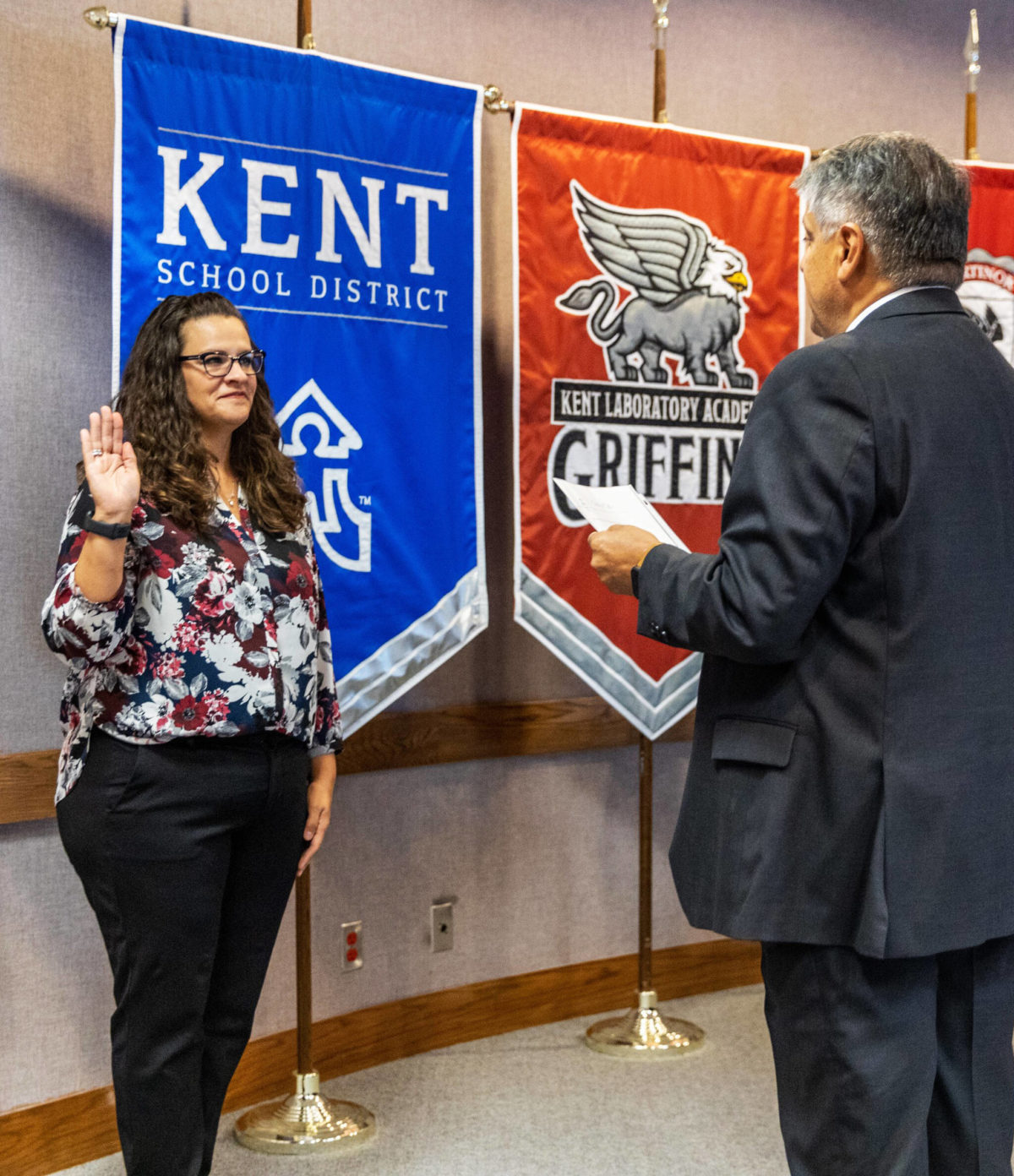 Meghin Margel sworn in as Kent School Board member | Kent Reporter