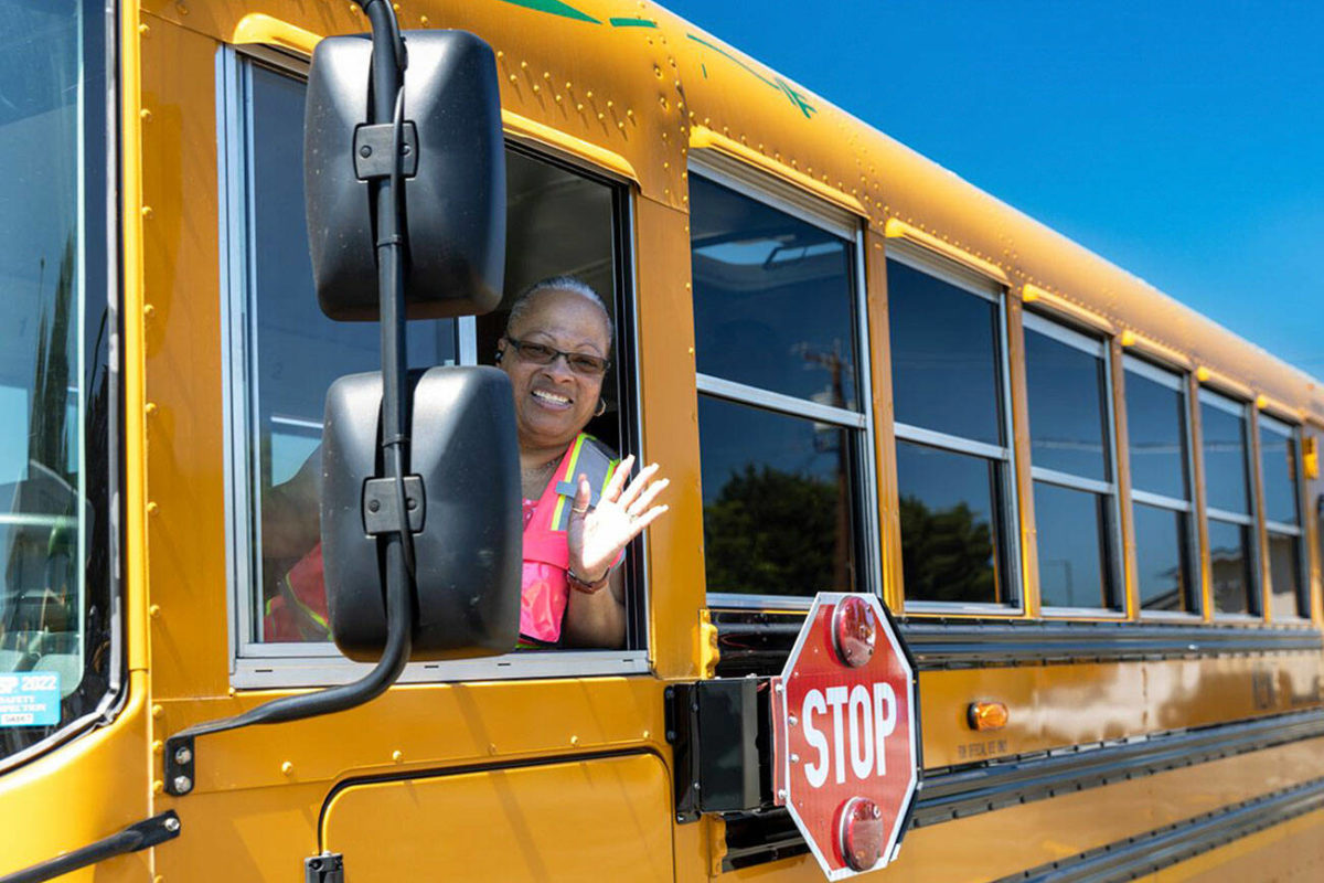 Kent School District sets hiring event for bus drivers, paraeducators ...