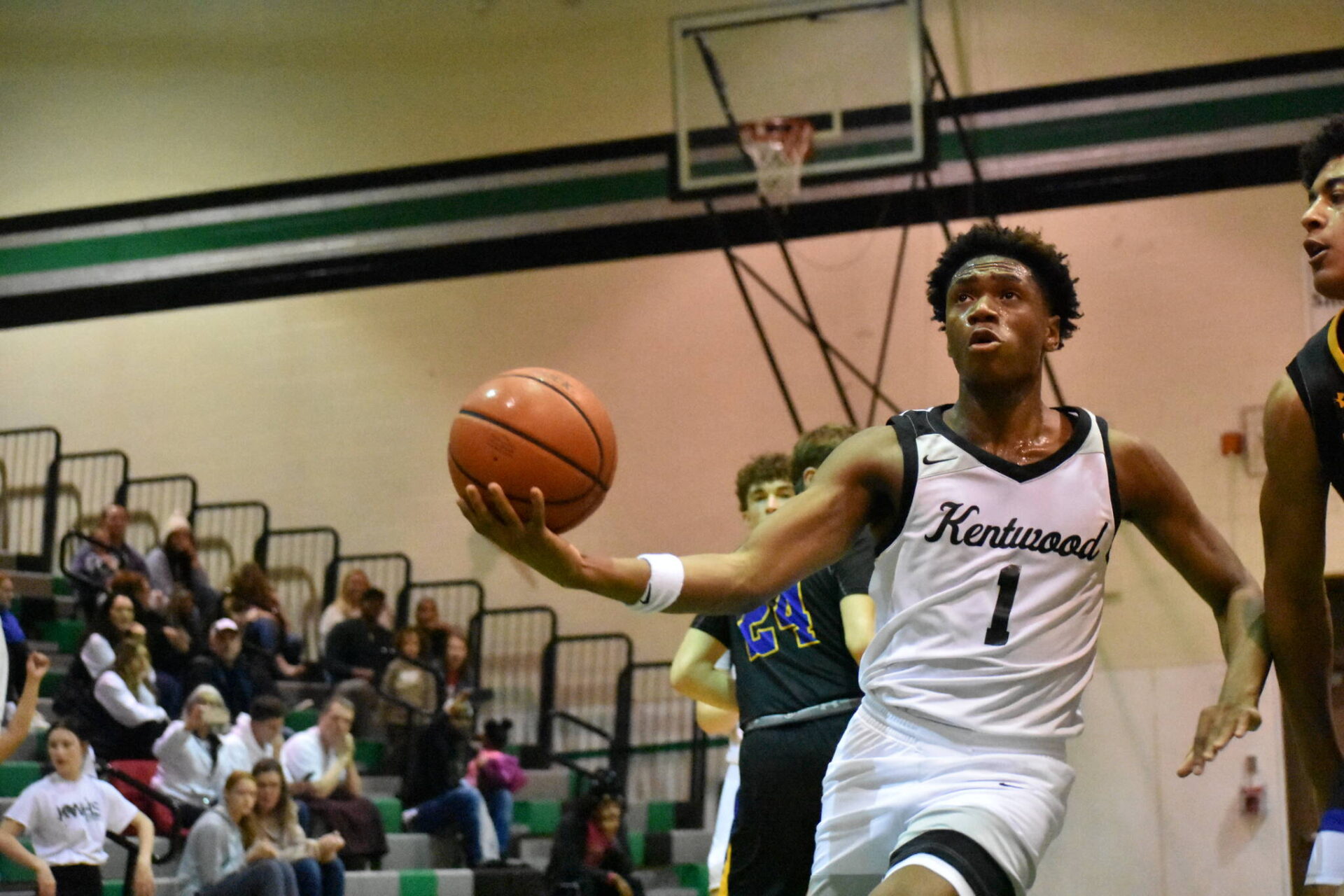Kentwood basketball swept by Tahoma | Kent Reporter