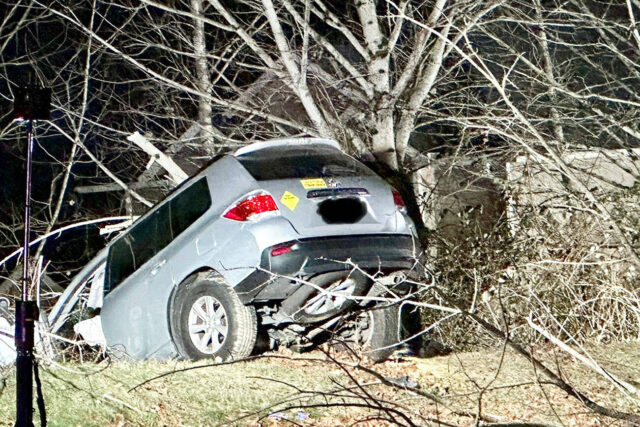 Early Sunday morning Renton crash kills one | Kent Reporter