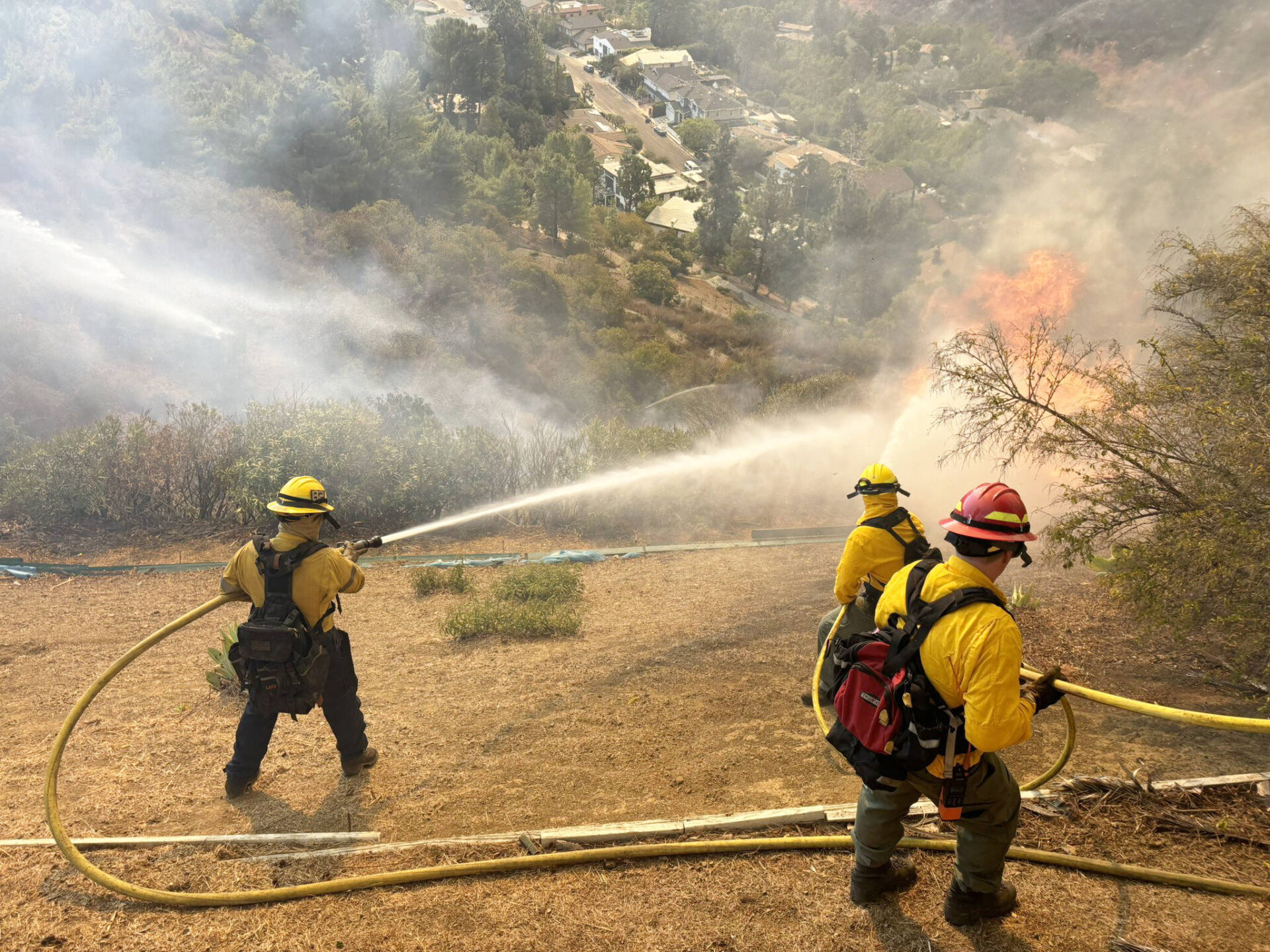 Kent-based Puget Sound Fire crews help battle Palisades fire in LA ...