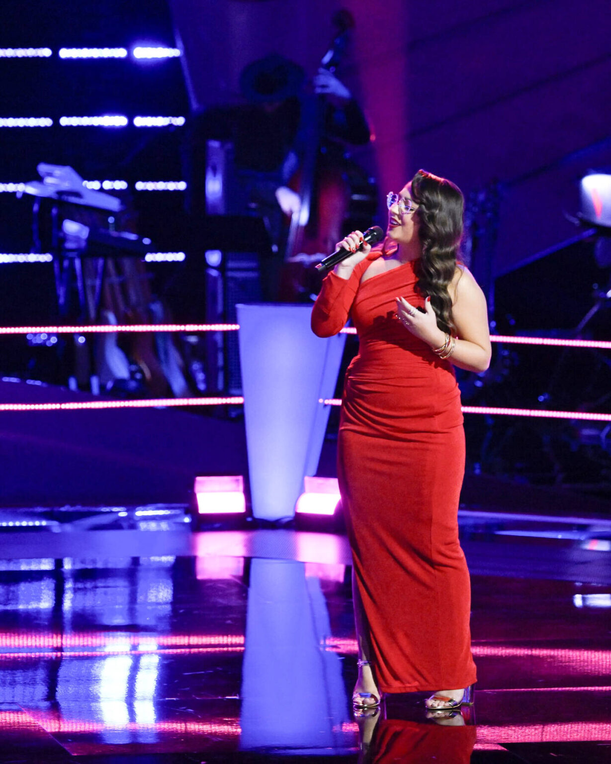 Maple Valley woman advances to Knockouts on ‘The Voice’ | Kent Reporter