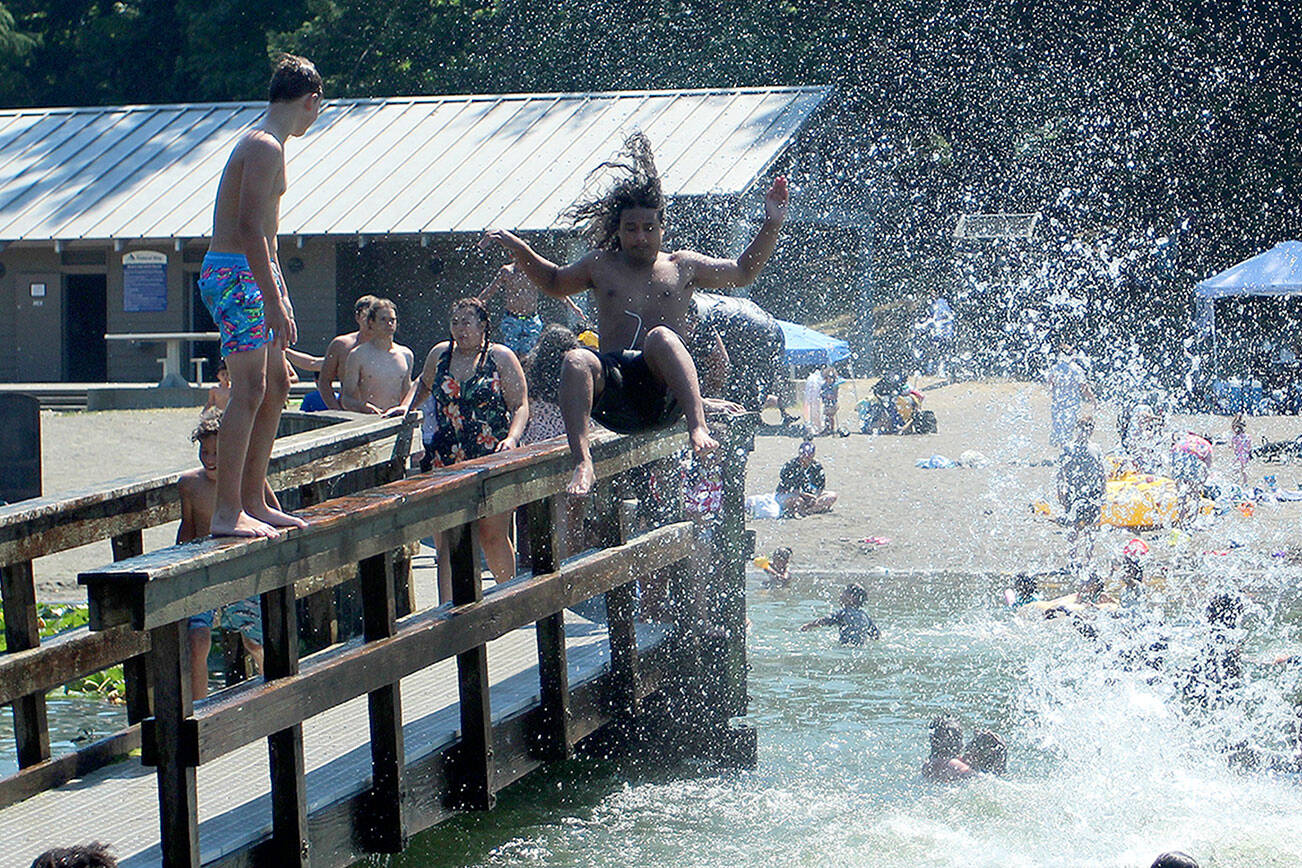 Steel Lake in Federal Way reopens after closure caused by raw sewage ...