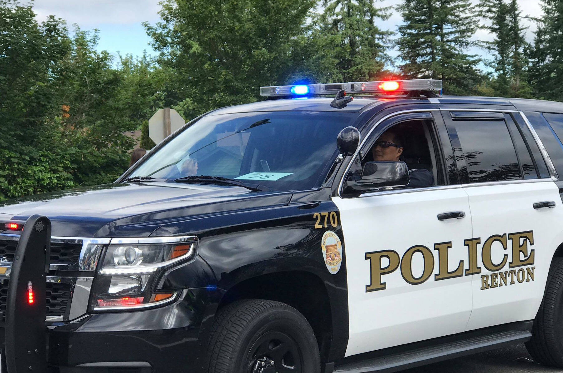 Renton increases hiring bonus for new police officers | Kent Reporter