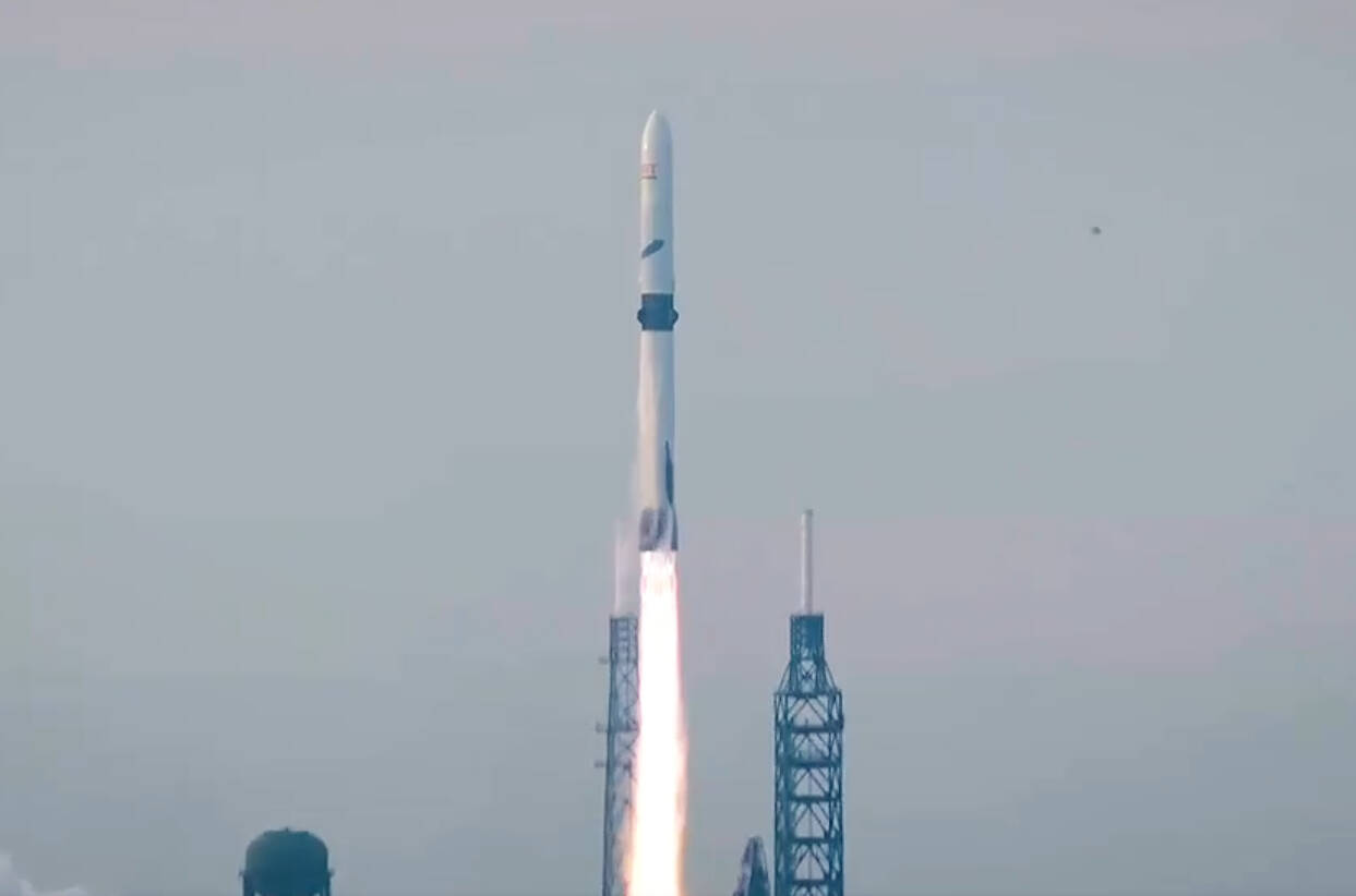 Kent-based Blue Origin faces FAA grounding of New Glenn flights | Kent ...